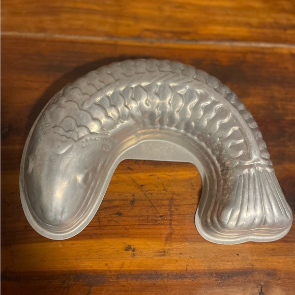 Mirro | Kitchen | Vintage Mirro Aluminum Baking Jello Fish Mold | Poshmark